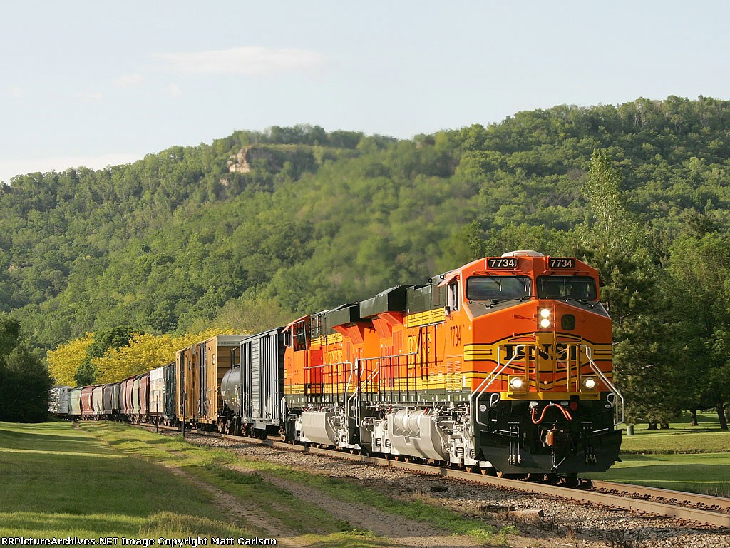 BNSF 7734
